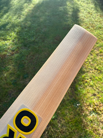 Understanding the Different Grades of English Willow – Hero